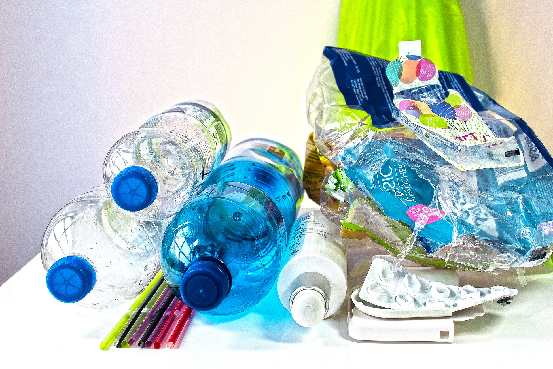 Simple Ways to Reduce Your Use of Plastic - One Delightful Life